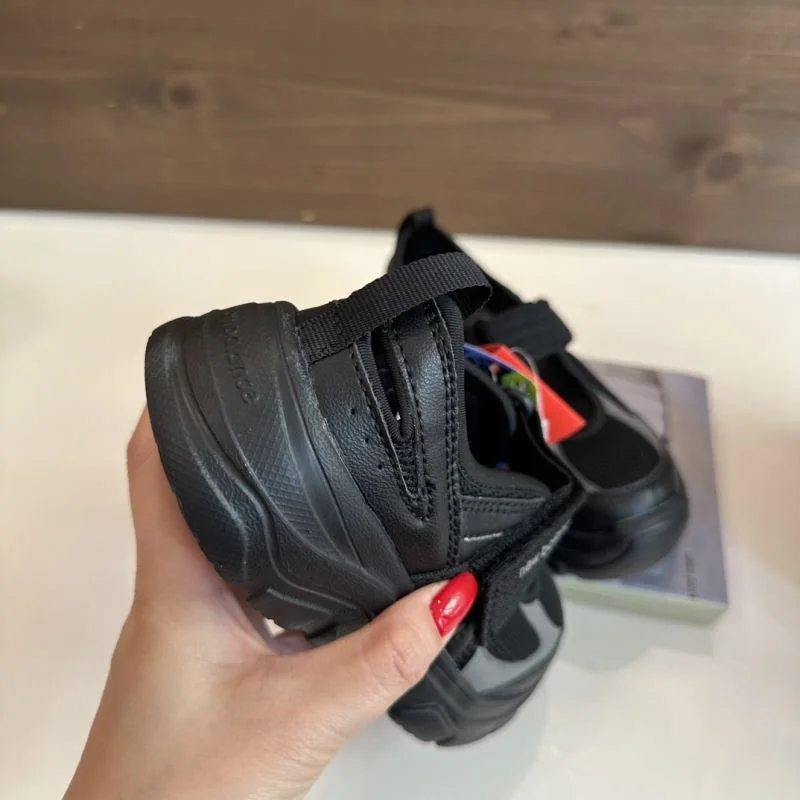 Brand-authenticated NEW BALANCE SHOES