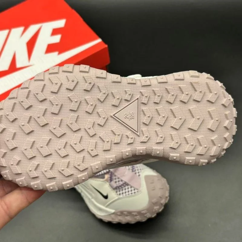Brand-authenticated NIKE SHOES