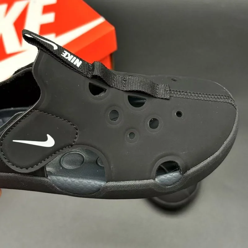 Accurate model NIKE SHOES