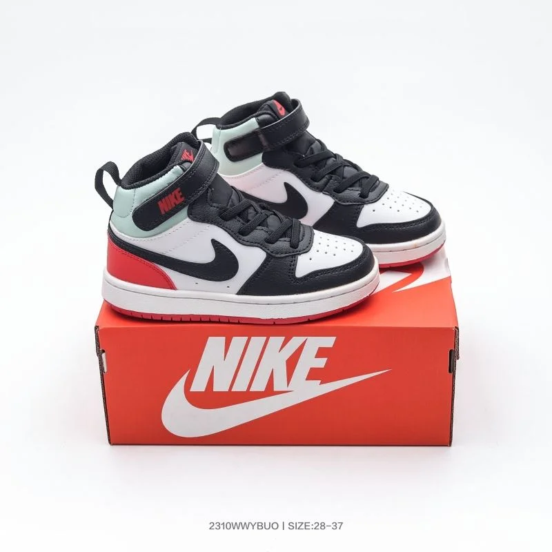 Top mirror NIKE SHOES