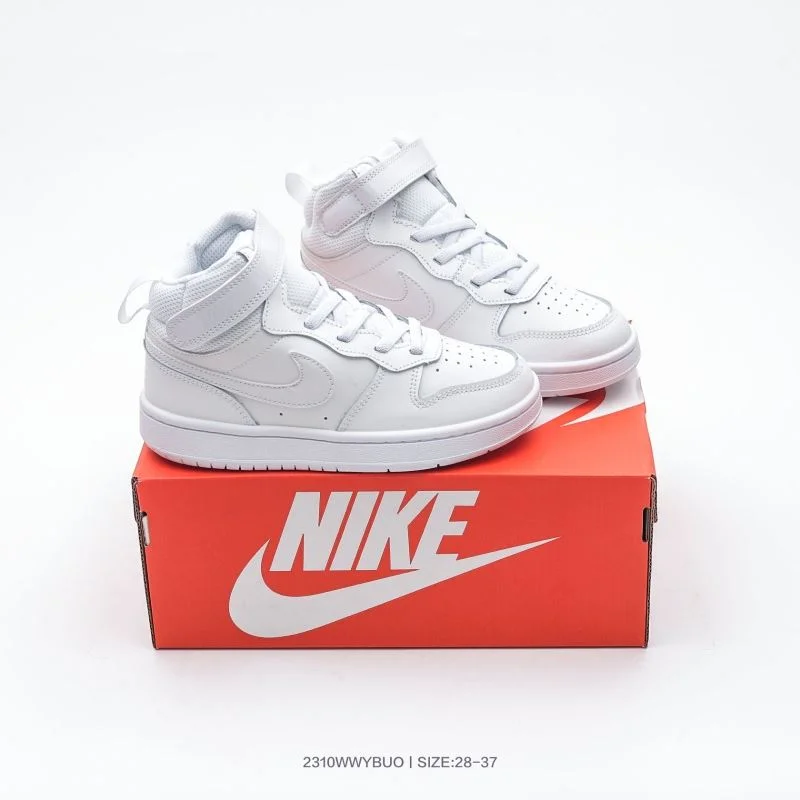 Top mirror NIKE SHOES