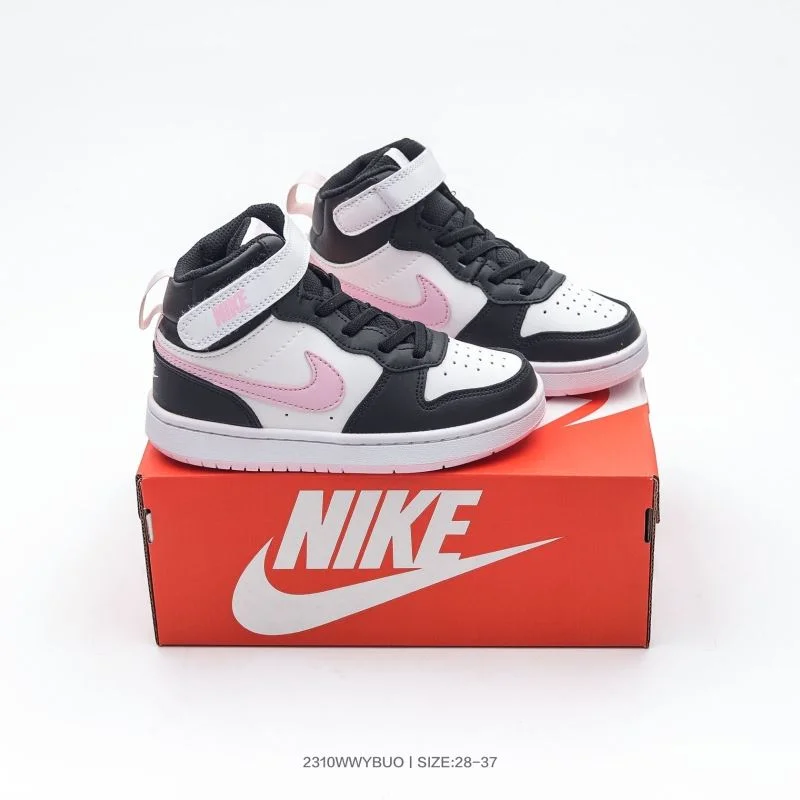 Top mirror NIKE SHOES