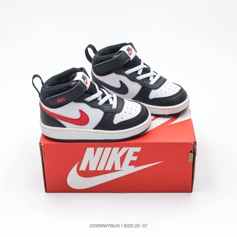 Top mirror NIKE SHOES