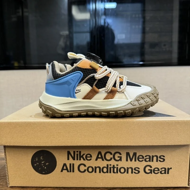 Brand-authenticated NIKE SHOES
