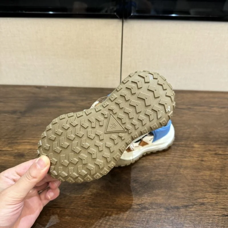 Brand-authenticated NIKE SHOES