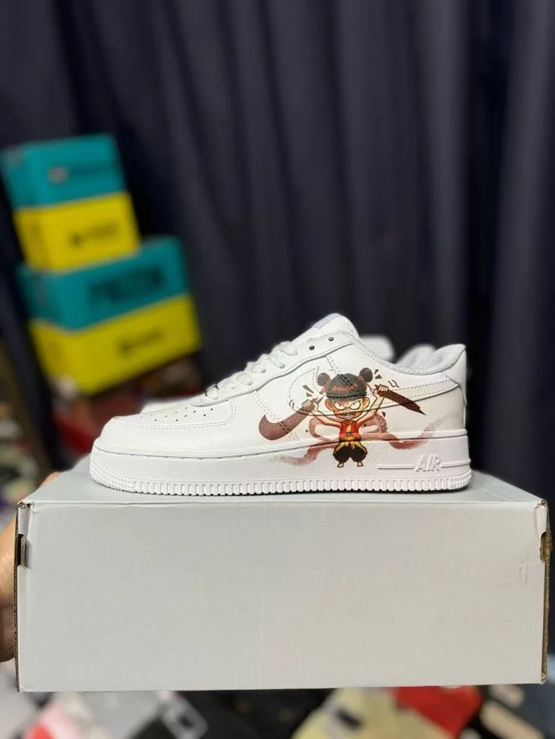 Authentic NIKE SHOES
