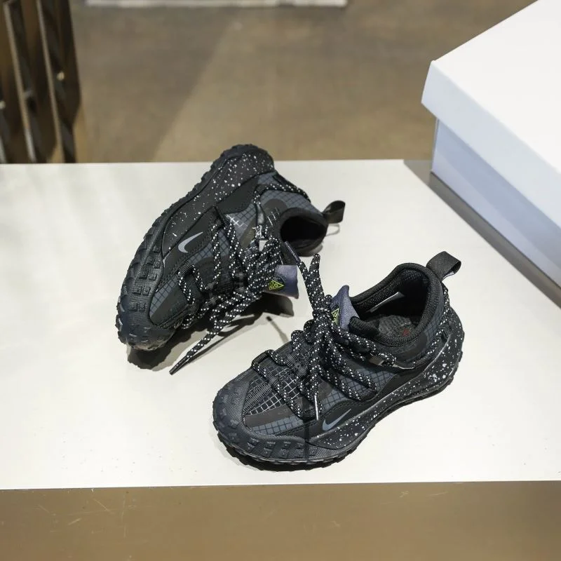 Discounted NIKE SHOES
