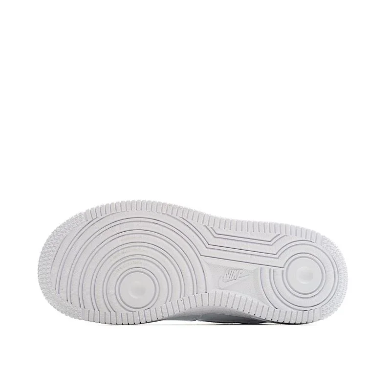 Accurate model NIKE SHOES