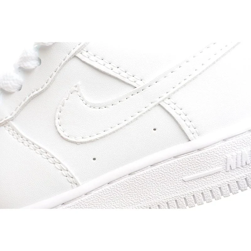 Accurate model NIKE SHOES