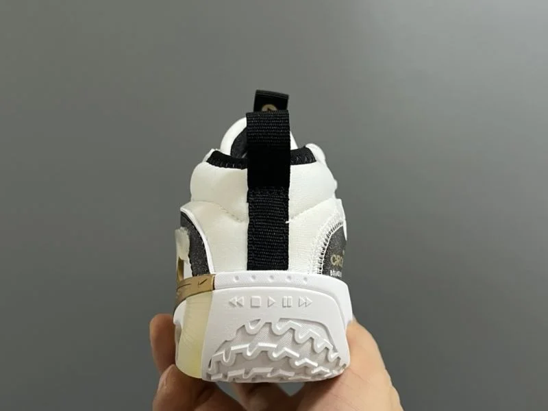 Discounted NIKE SHOES
