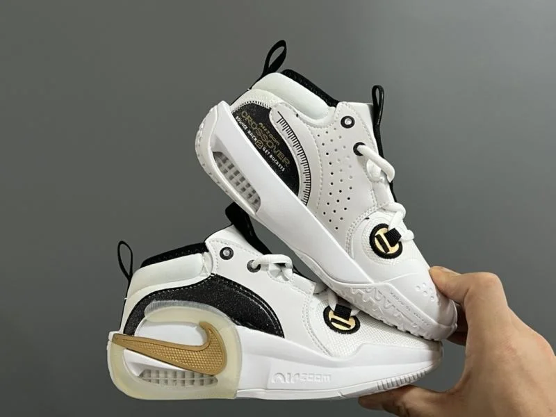 Discounted NIKE SHOES