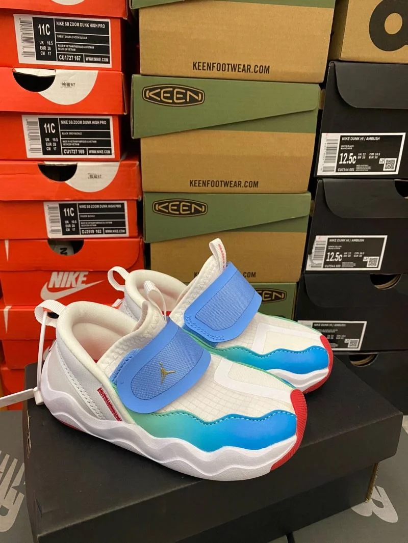Top match NIKE SHOES