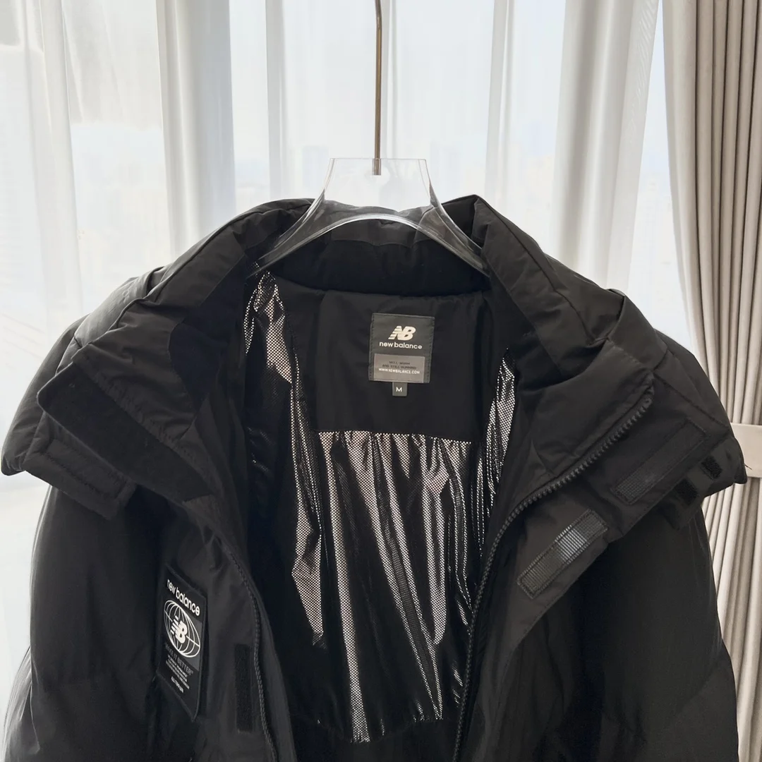 Top mirror New Balance Down Jackets