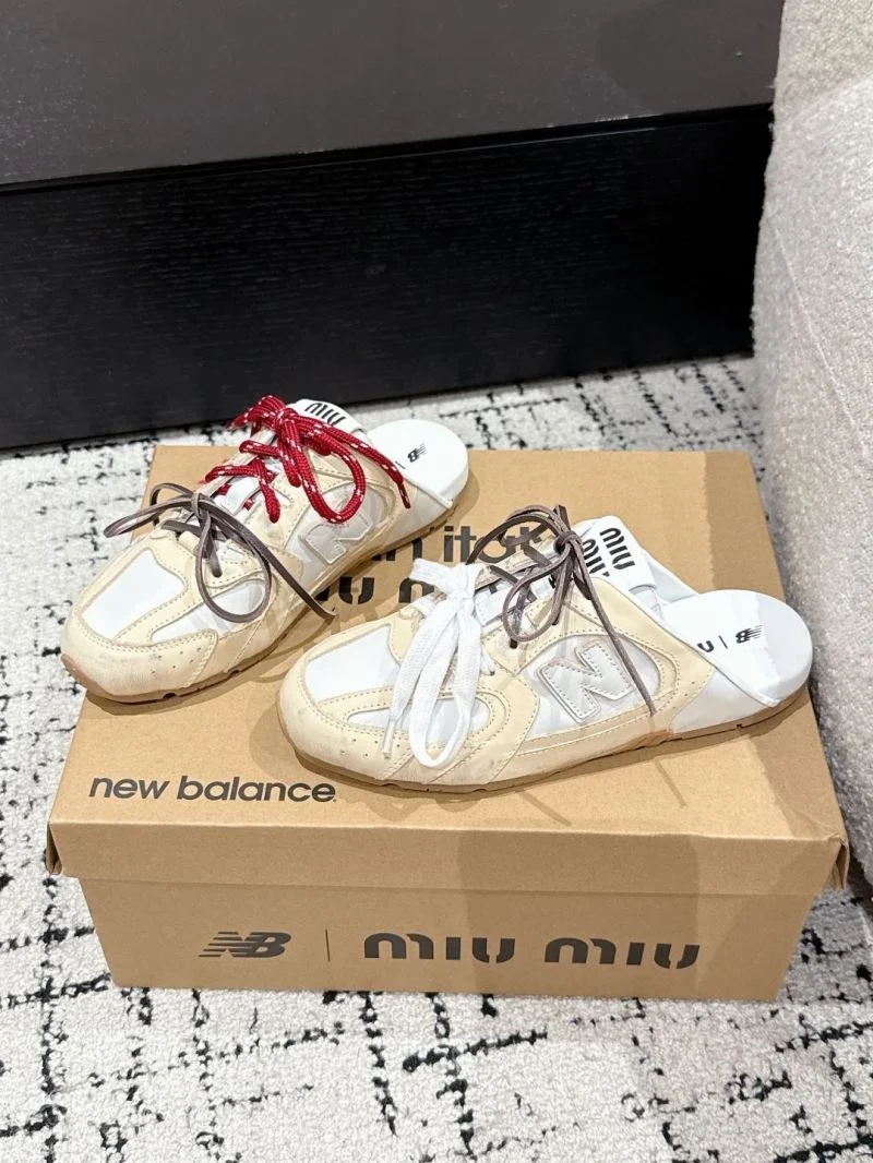 Low-cost New Balance Sandals