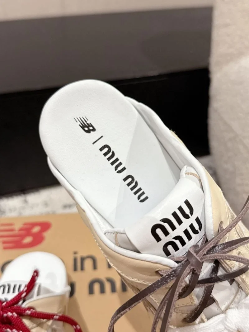 Low-cost New Balance Sandals