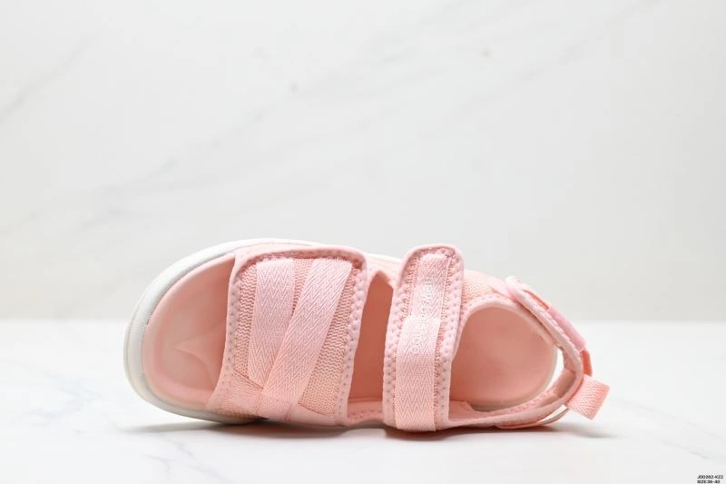 Low-cost New Balance Sandals