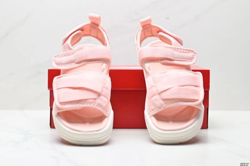Low-cost New Balance Sandals