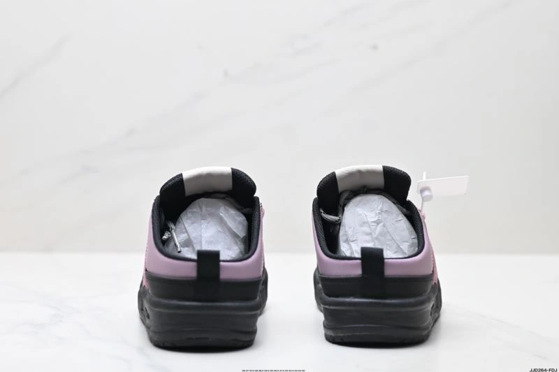 Accurate model New Balance Sandals