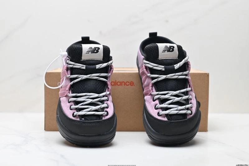 Accurate model New Balance Sandals