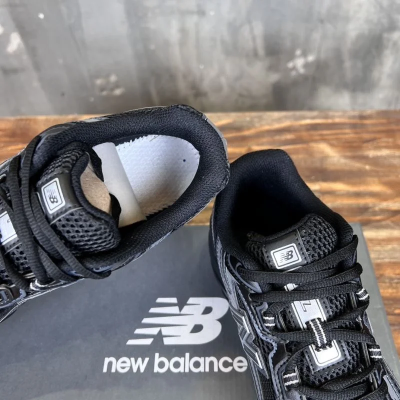 Precise copy New Balance Shoes