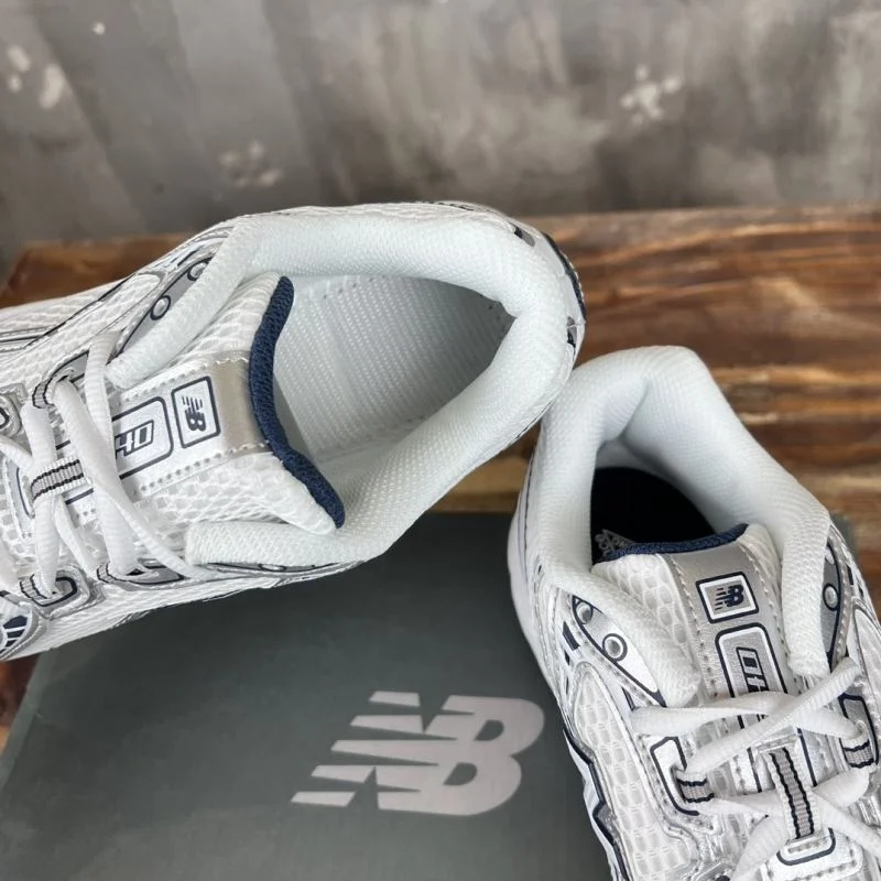 Factory-made New Balance Shoes