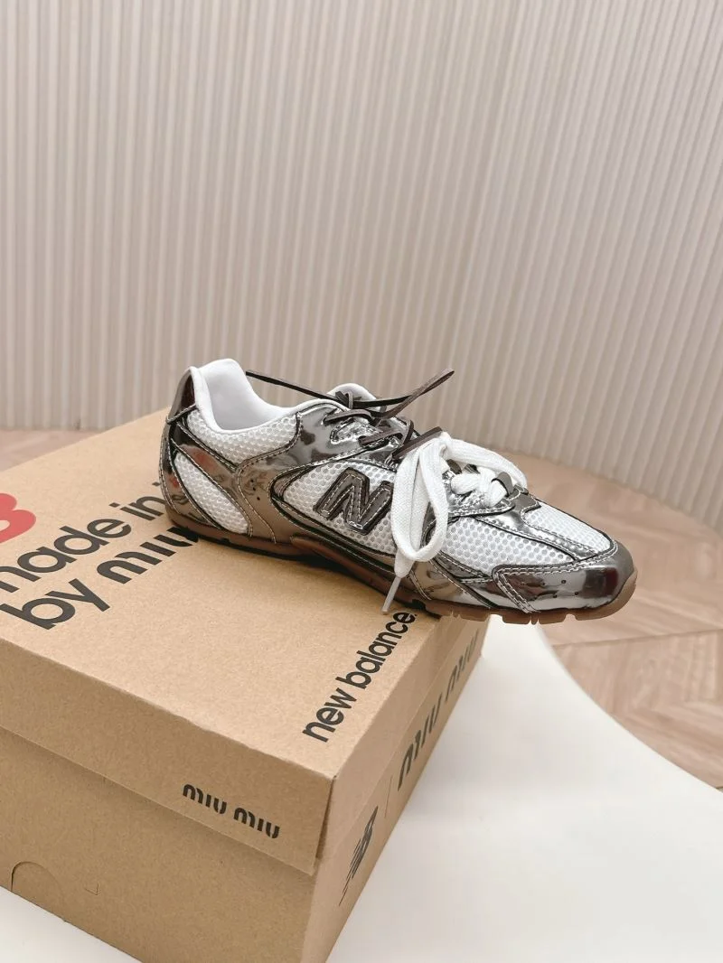 Top mirror New Balance Shoes