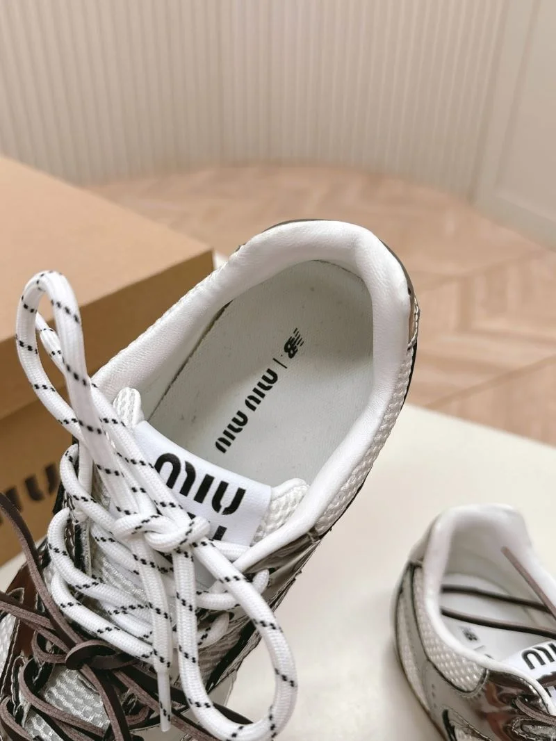 Top mirror New Balance Shoes