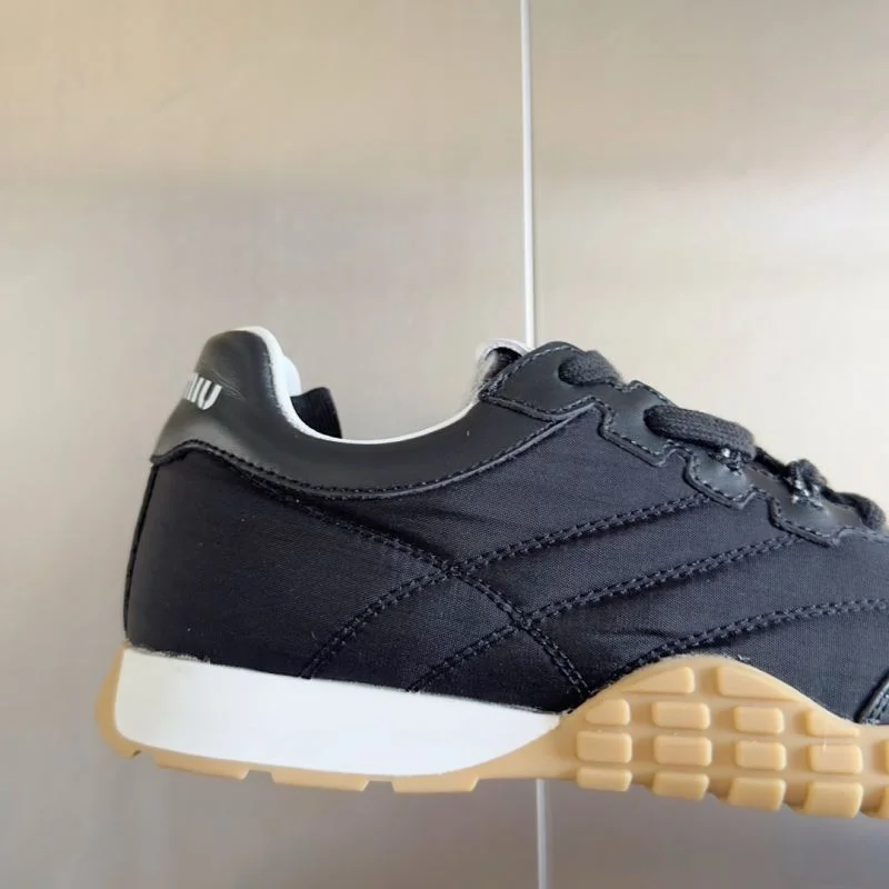 Top mirror New Balance Shoes