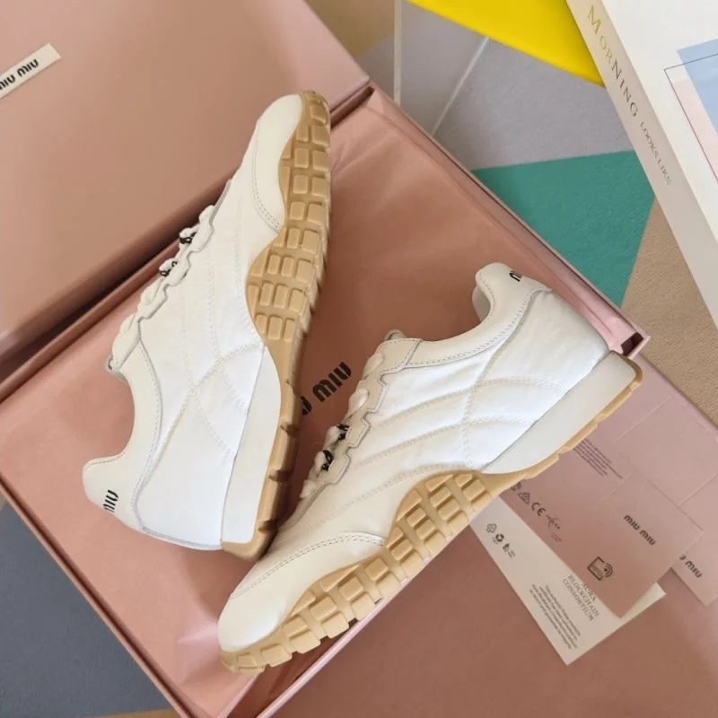 High fidelity New Balance Shoes