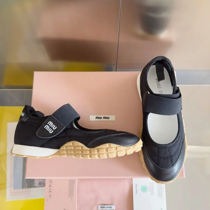 Factory-made New Balance Shoes