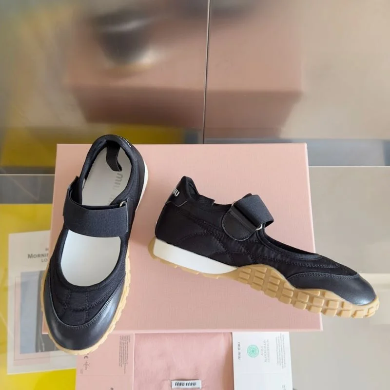 Factory-made New Balance Shoes