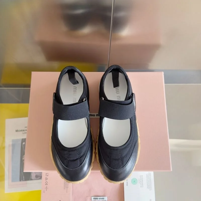 Factory-made New Balance Shoes