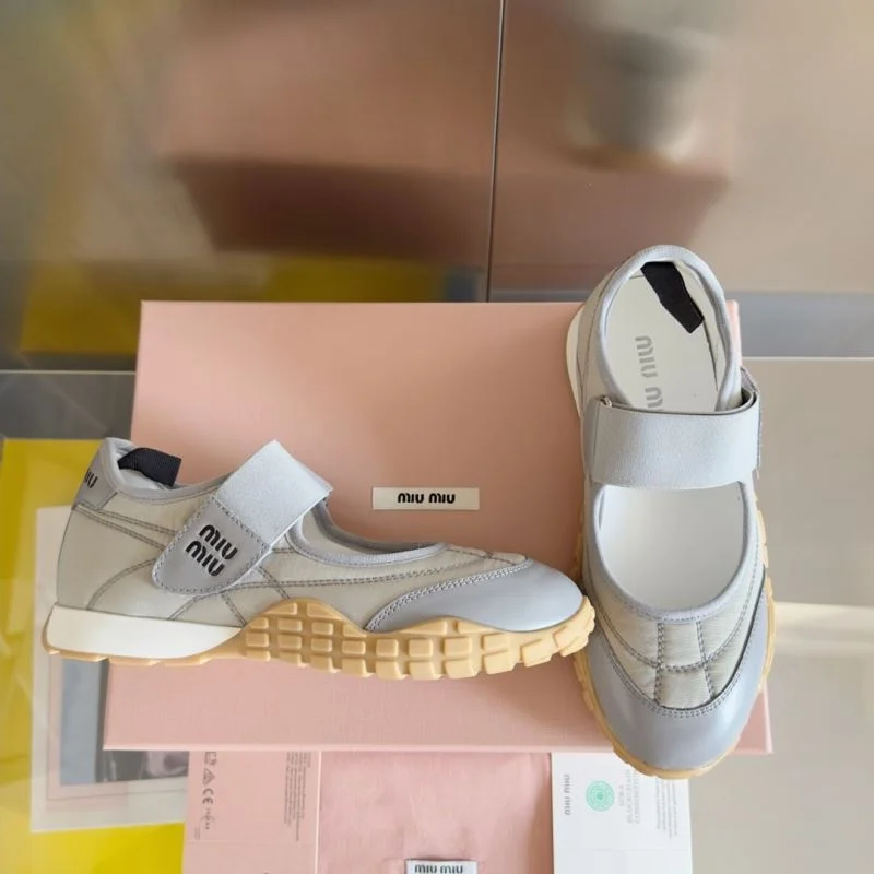 Factory-made New Balance Shoes
