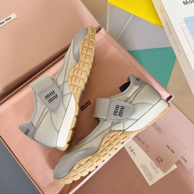 Factory-made New Balance Shoes