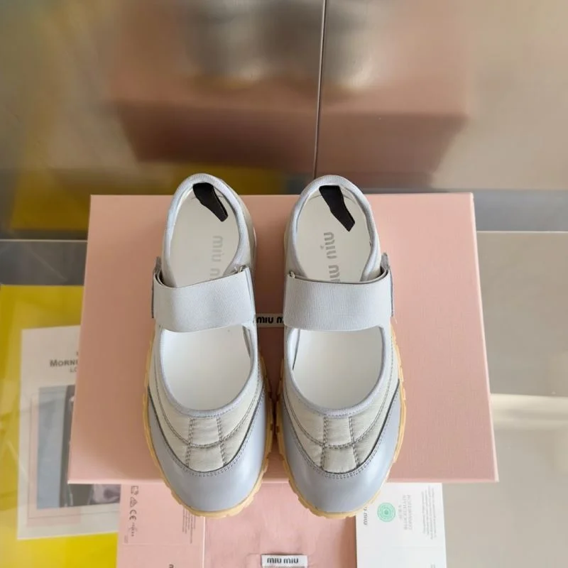 Factory-made New Balance Shoes