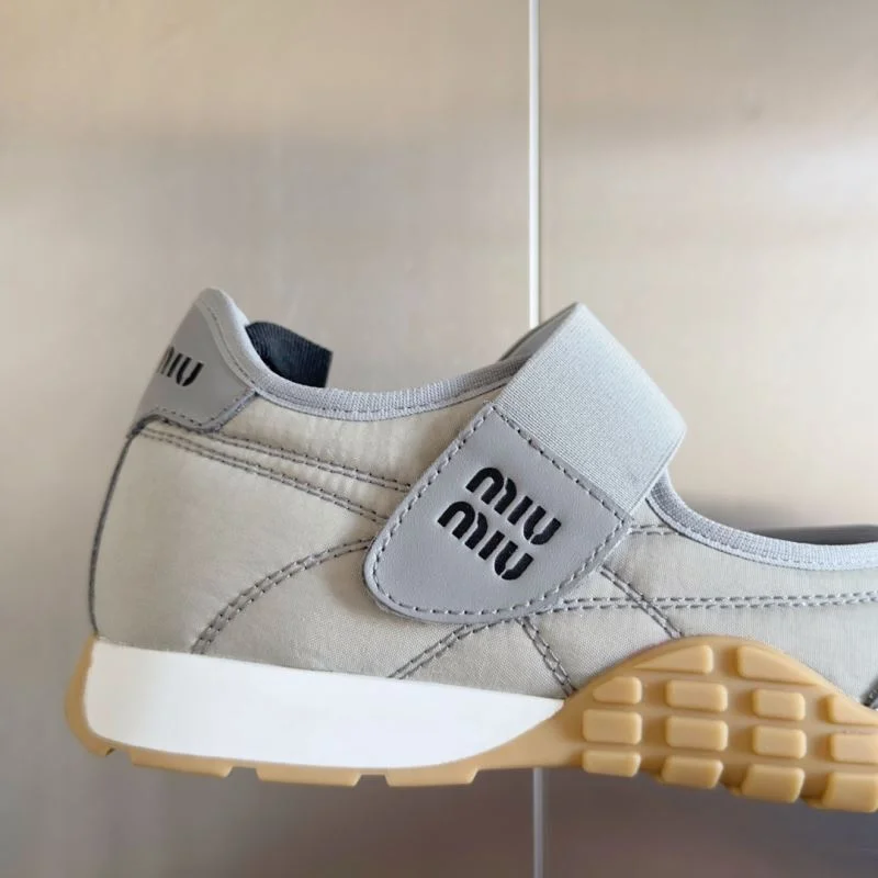Factory-made New Balance Shoes