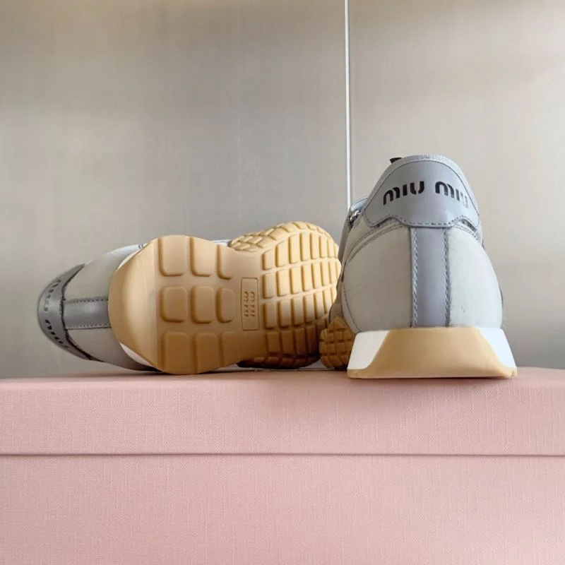 Factory-made New Balance Shoes