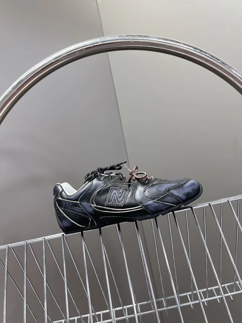 Top mirror New Balance Shoes