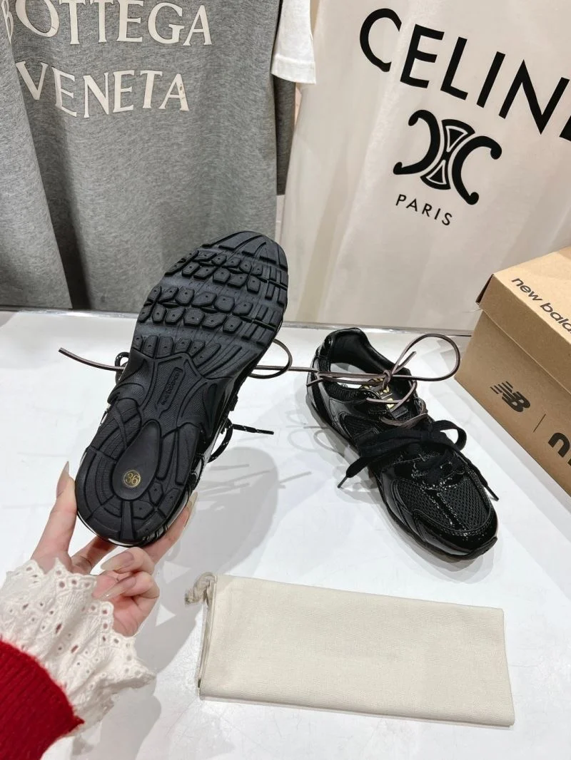 High fidelity New Balance Shoes
