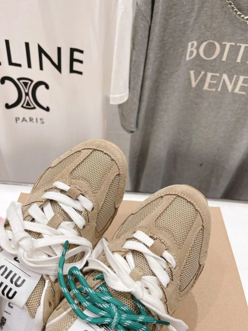 Discounted New Balance Shoes