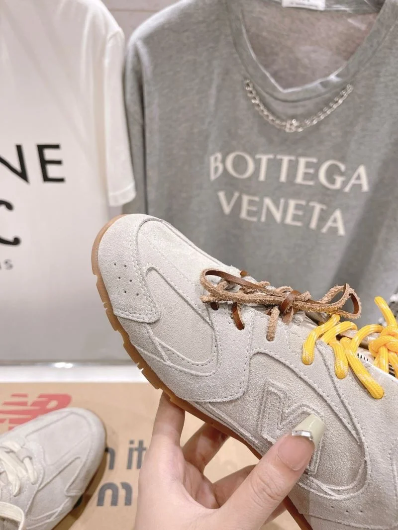 Top match New Balance Shoes