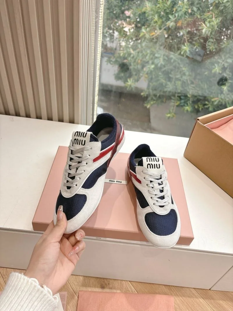 Top match New Balance Shoes
