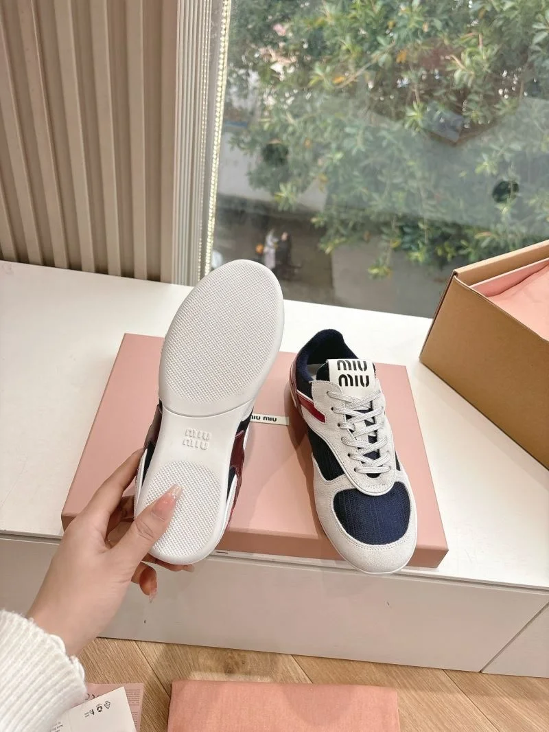 Top match New Balance Shoes