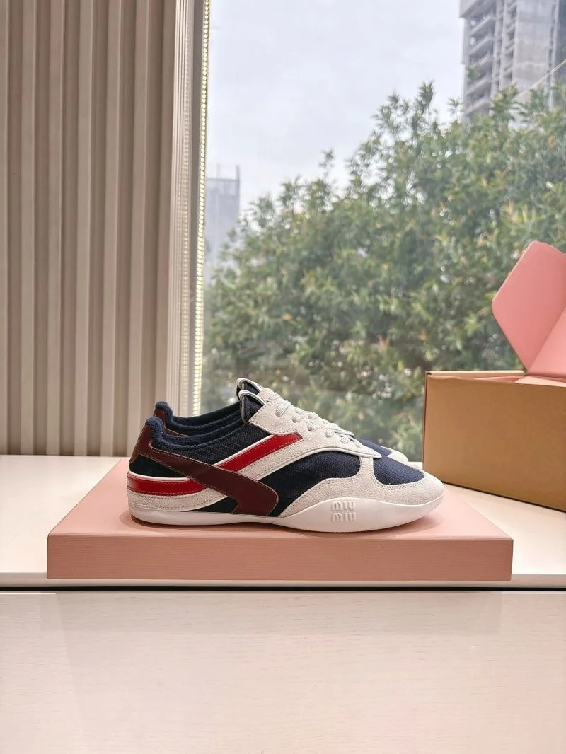 Top match New Balance Shoes