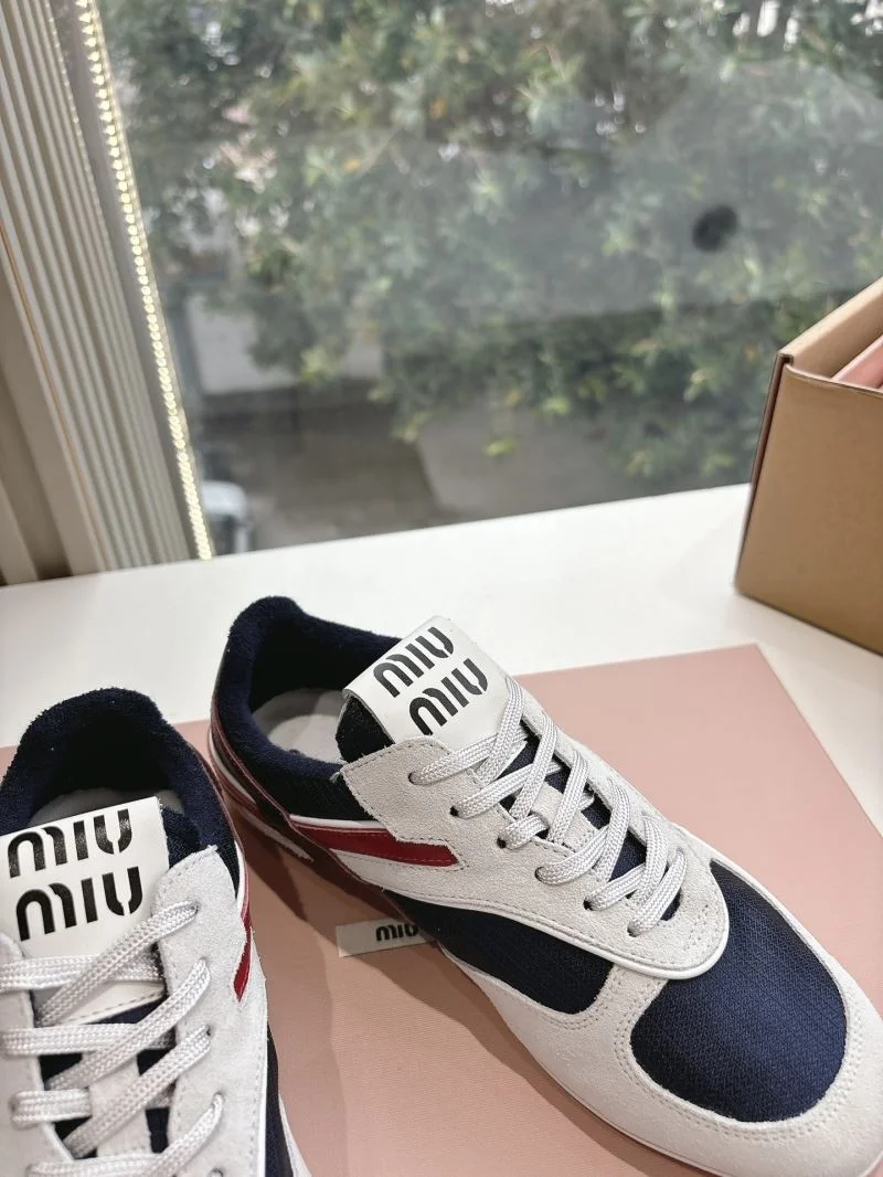 Top match New Balance Shoes