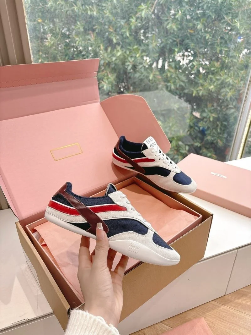 Top match New Balance Shoes