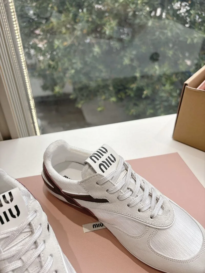 High fidelity New Balance Shoes