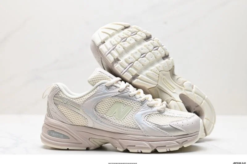 Top match New Balance Shoes