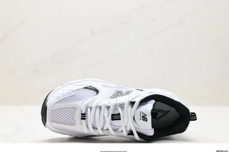 Top mirror New Balance Shoes