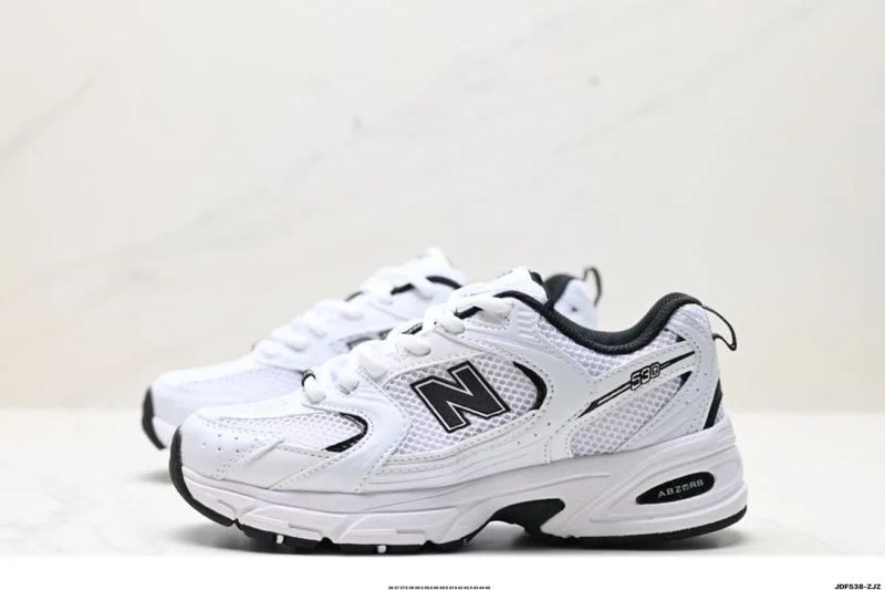 Top mirror New Balance Shoes